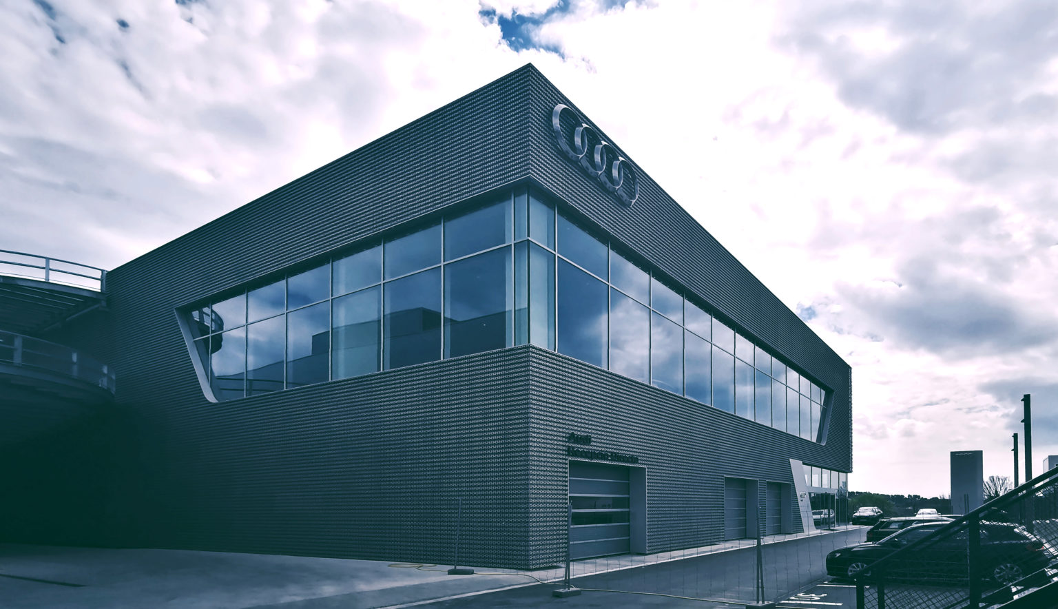 equus 335 monterrey | dos54 asesores de fachada