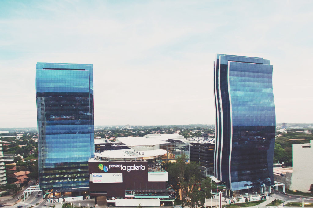 paseo la galería asunción - asesores de fachada